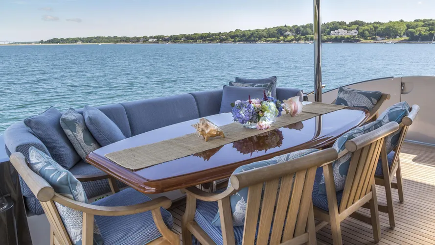 TEMPTATION yacht for charter (Palmer Johnson, 37.49m, 2004)